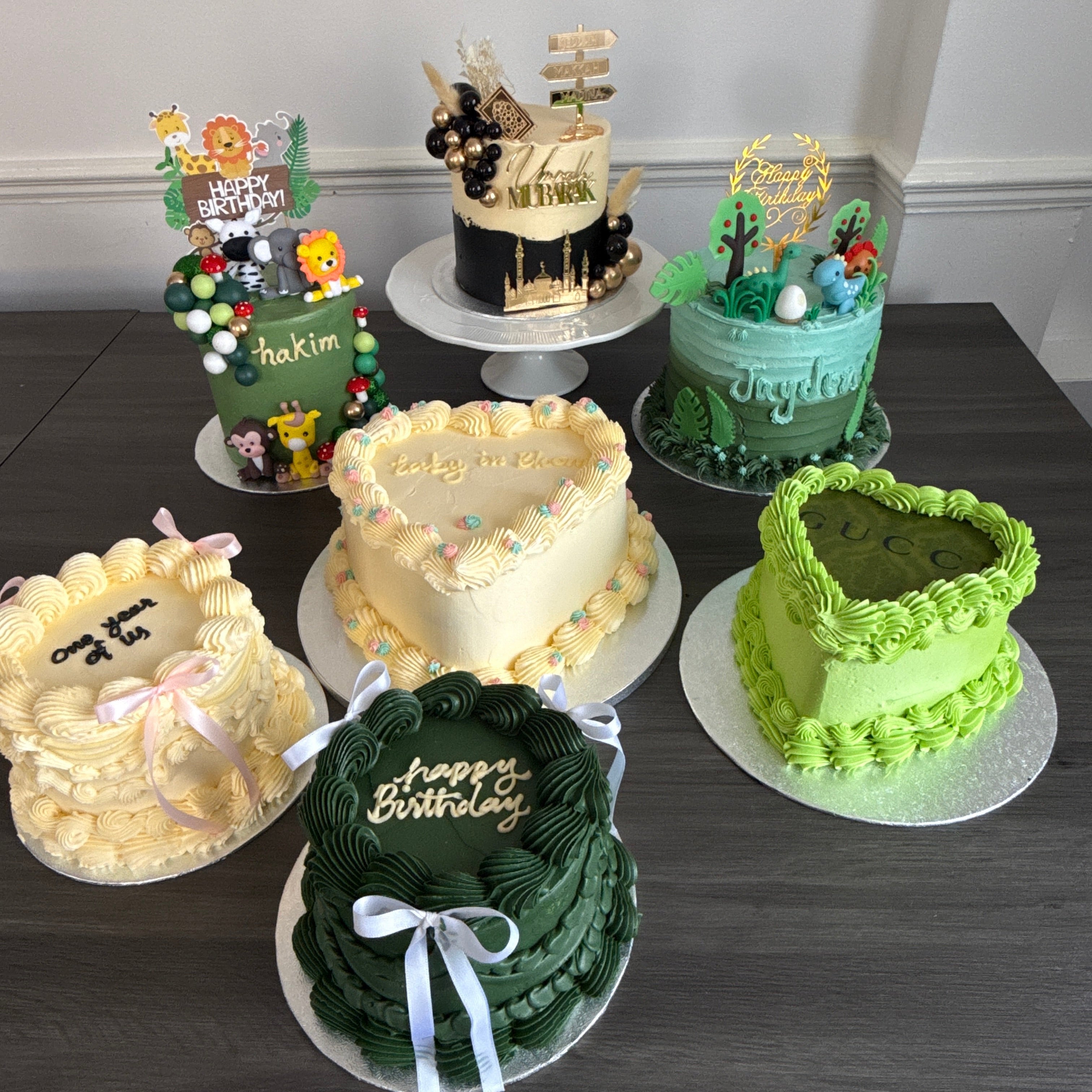Best Cake Delivery Services in London | Cake Trays - Cake Trays